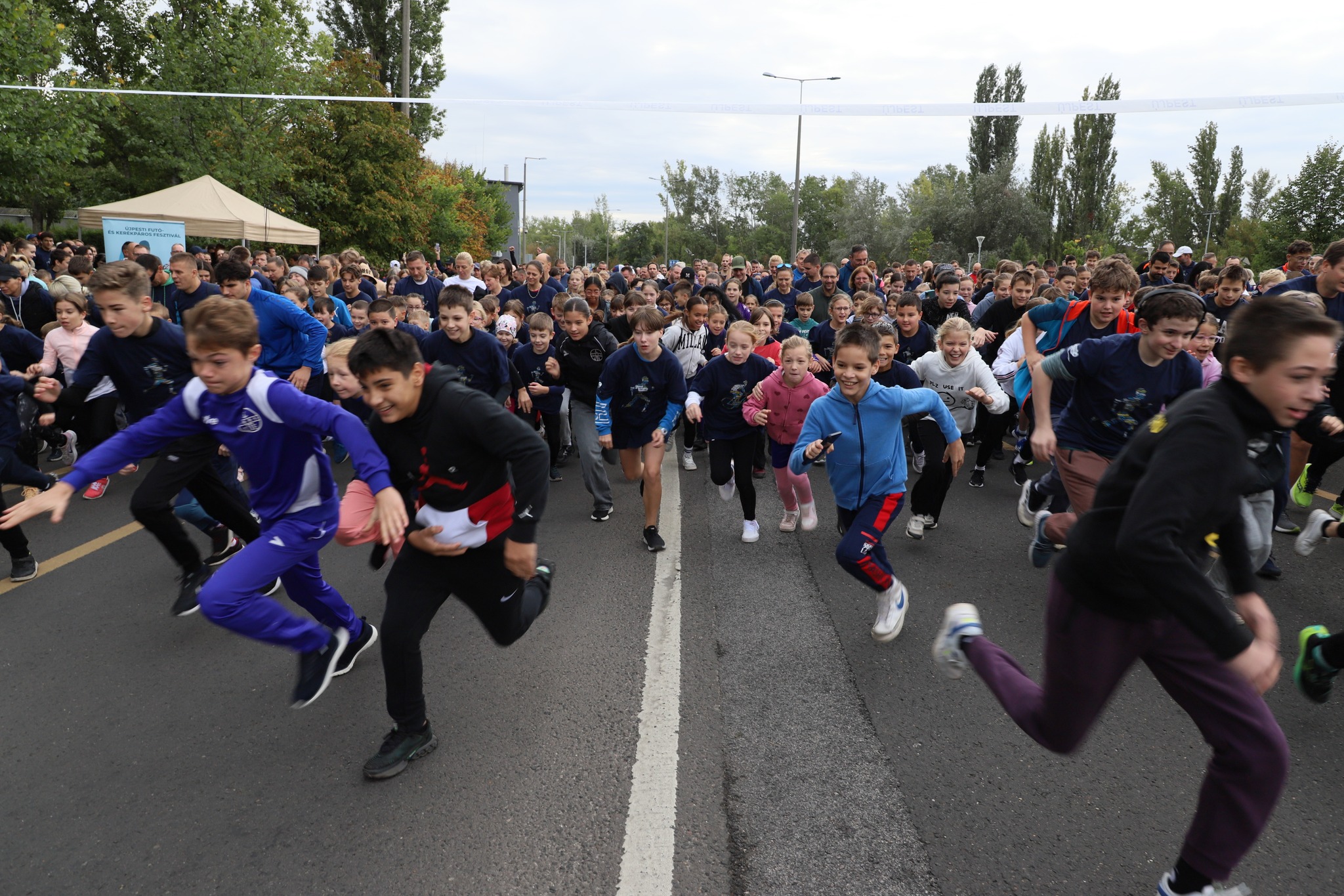 Futva, bringán, kutyával – rekordszámú résztvevő a 26. Futó- és ...